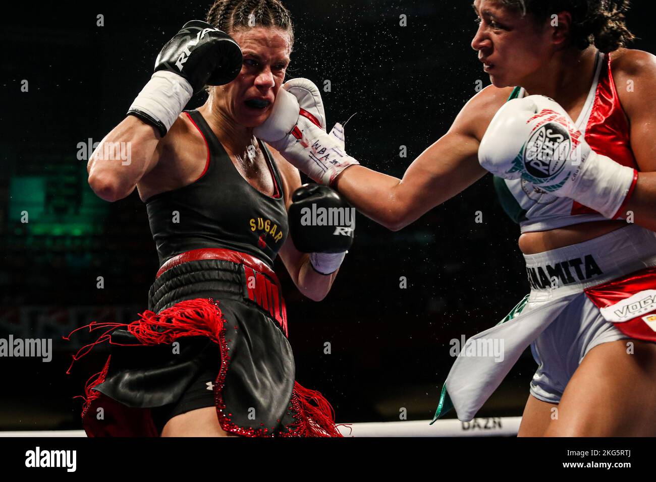 HERMOSILLO, MEXICO - SEPTEMBER 03: Érika 'Dinamita' Cruz (Green white ...