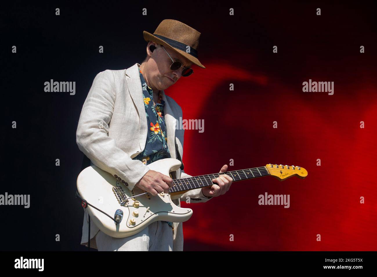 Neil innes hi-res stock photography and images - Alamy