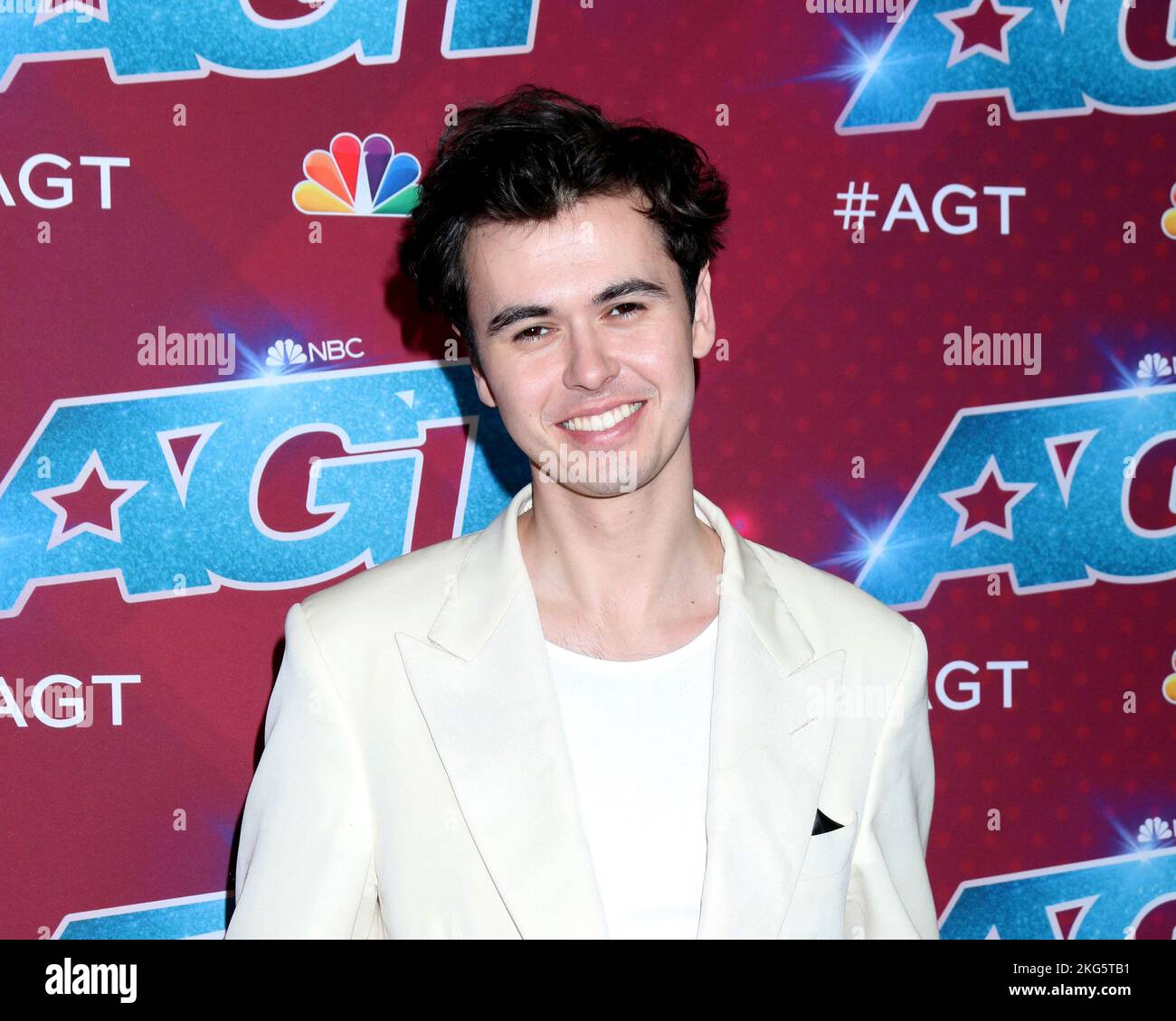 America's Got Talent Season 17 - Live Show Red Carpet at Pasadena ...