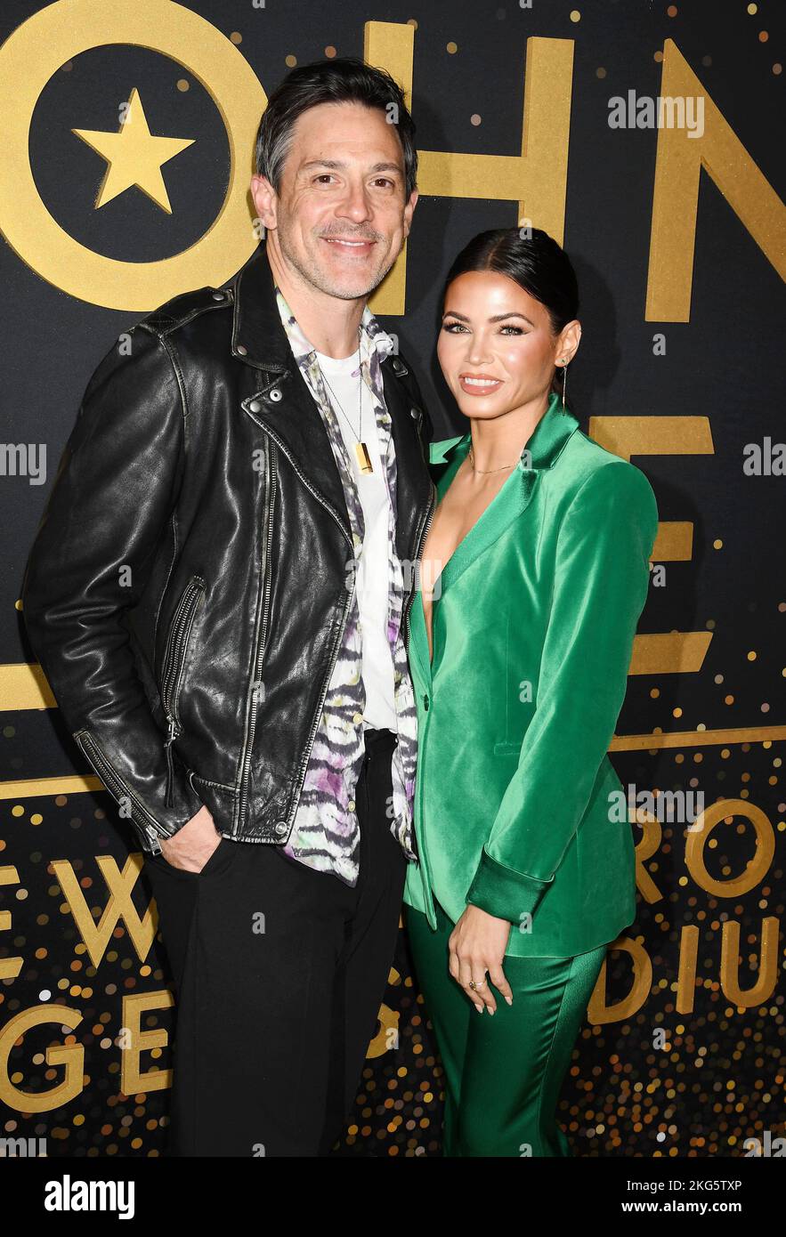 LOS ANGELES, CALIFORNIA - NOVEMBER 20: (L-R) Steve Kazee and Jenna ...