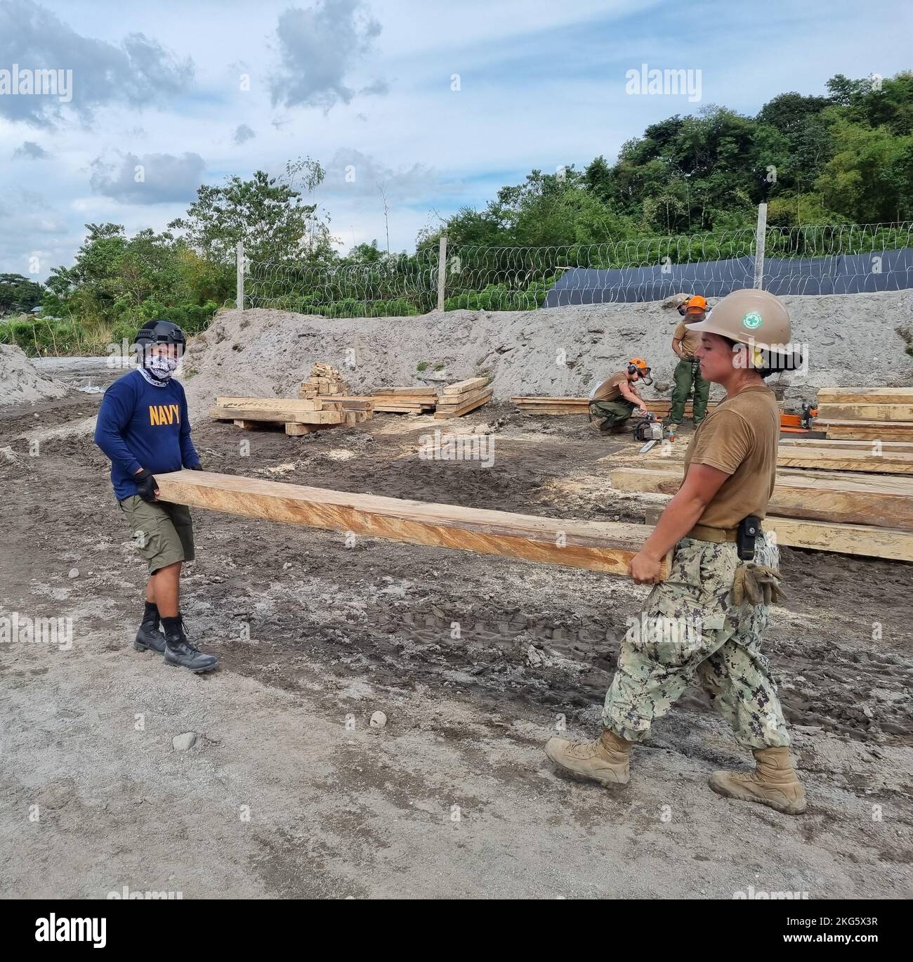 Crow Valley, Philippines (Oct. 4, 2022) Seabees with Naval Construction ...