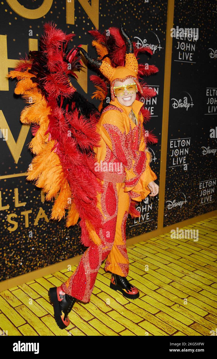 LOS ANGELES, CALIFORNIA - NOVEMBER 20: JoJo Siwa attends the Disney+ ...