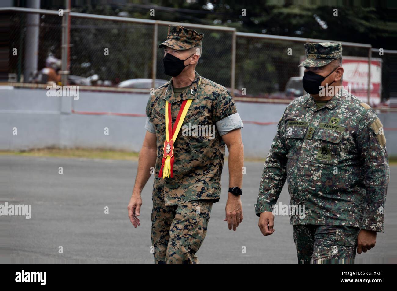 U.S. Marine Corps Maj. Gen. Jay Bargeron (left), commanding general of ...