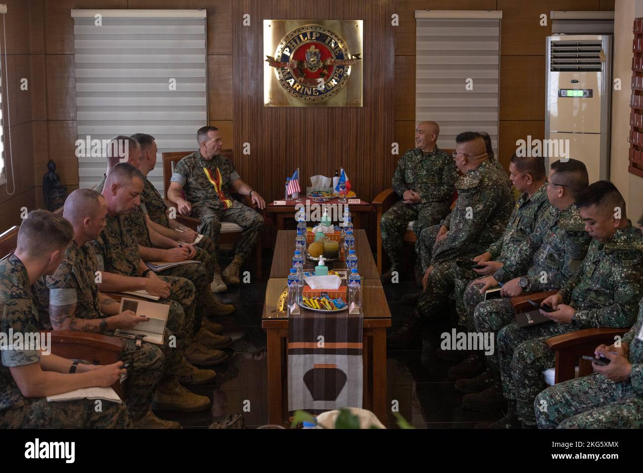 Philippine and U.S. Marine Corps leaders meet during KAMANDAG 6 at Fort ...