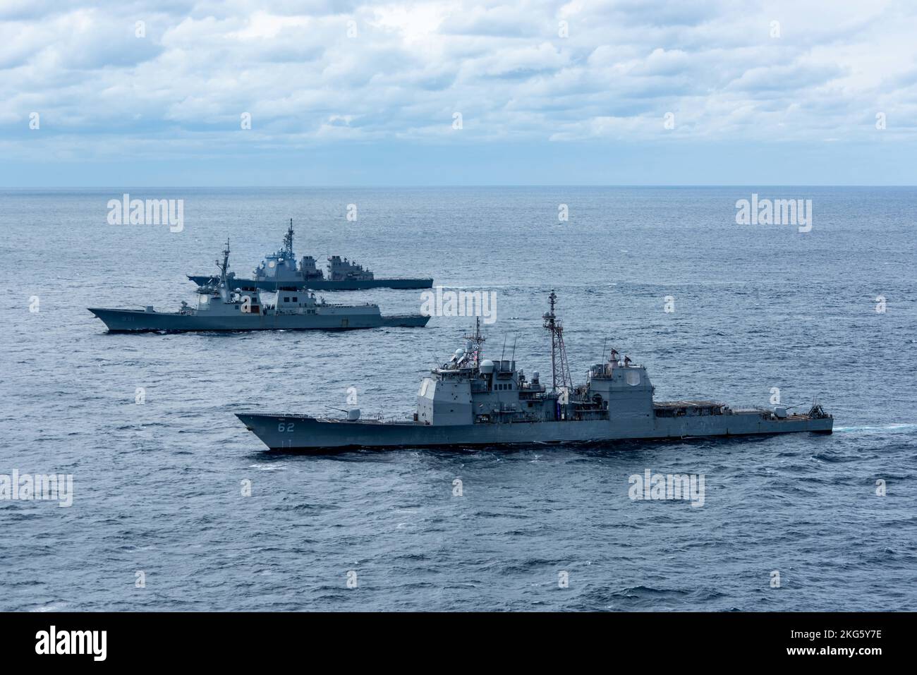 221006-N-DW158-1127 SEA OF JAPAN (Oct 6, 2022) Ships from the U.S ...