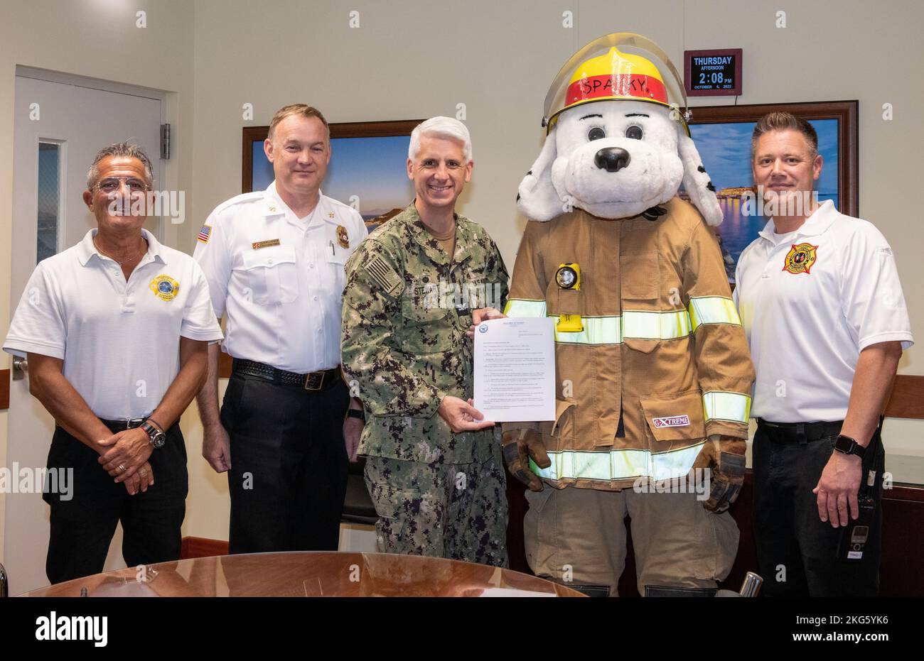 221006-N-XS877-7103 NAVAL SUPPORT ACTIVITY NAPLES, Italy (Oct. 6, 2022 ...