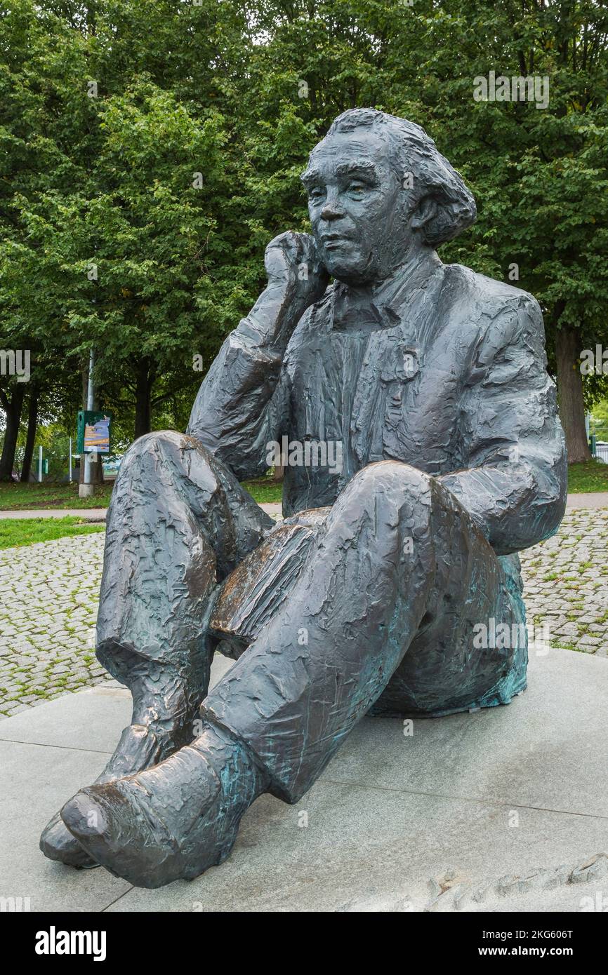 Bronze statue of Gustav Ernesaks, Stadium at Song Festival Grounds ...