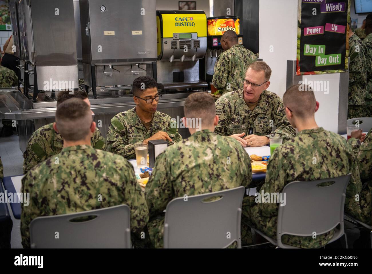GREAT LAKES, Ill. (Oct. 06, 2022) Vice Adm. Yancy B. Lindsey, commander ...