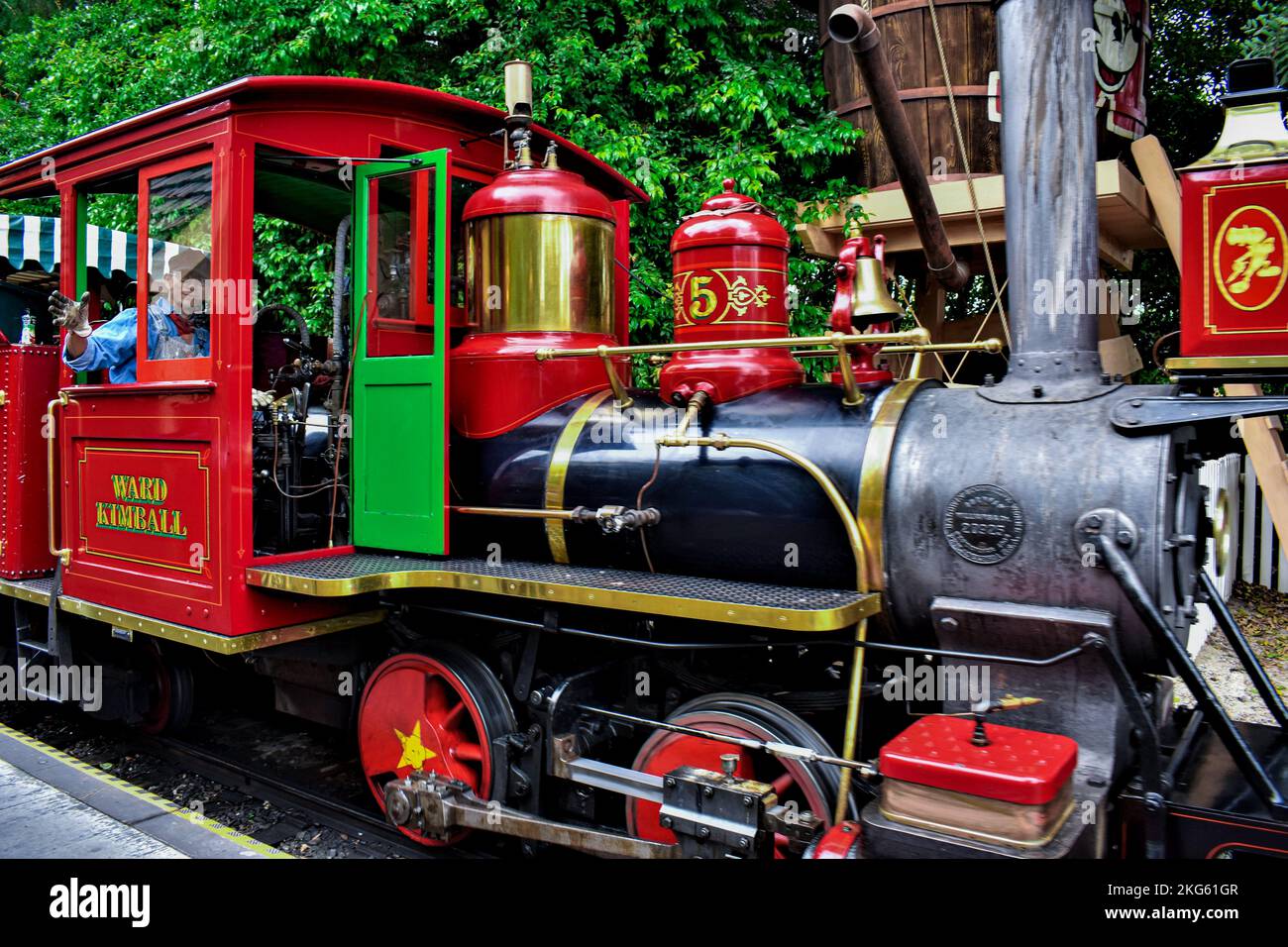 Disneyland railroad steam engine hi-res stock photography and images ...