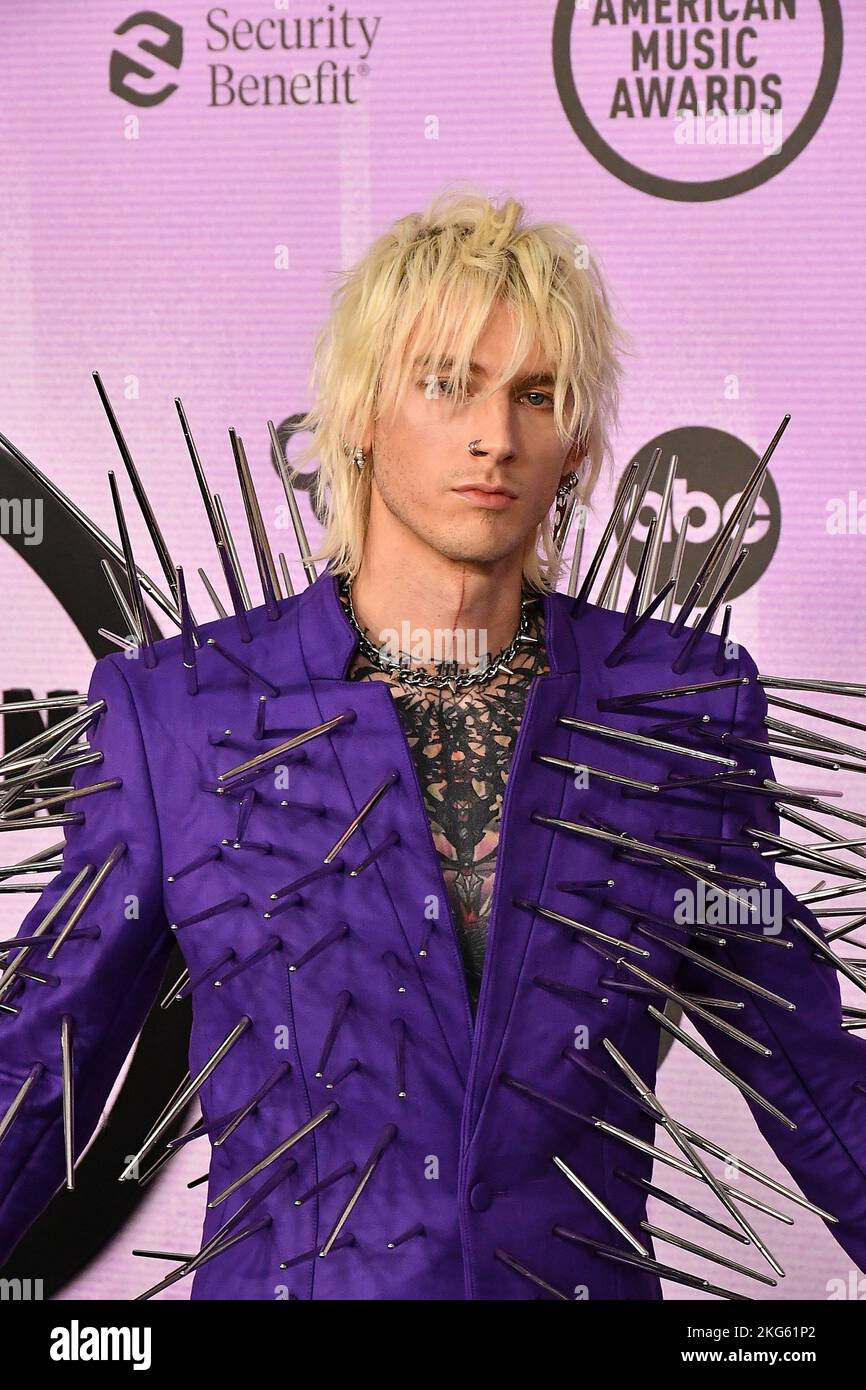 Machine Gun Kelly attends the 2022 American Music Awards at Microsoft ...