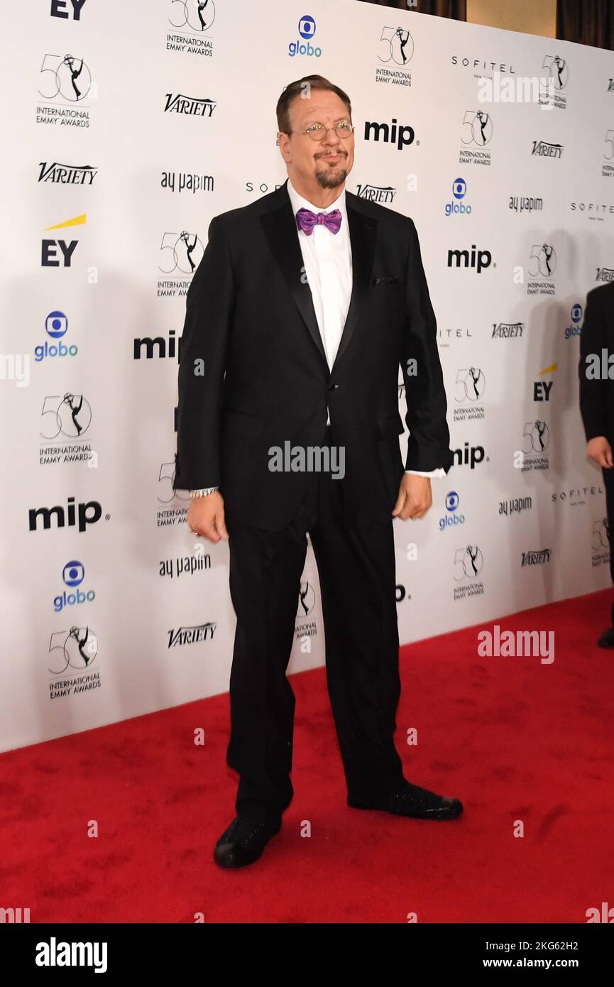 Penn Jillette walking the red carpet at the International Emmy Awards ...