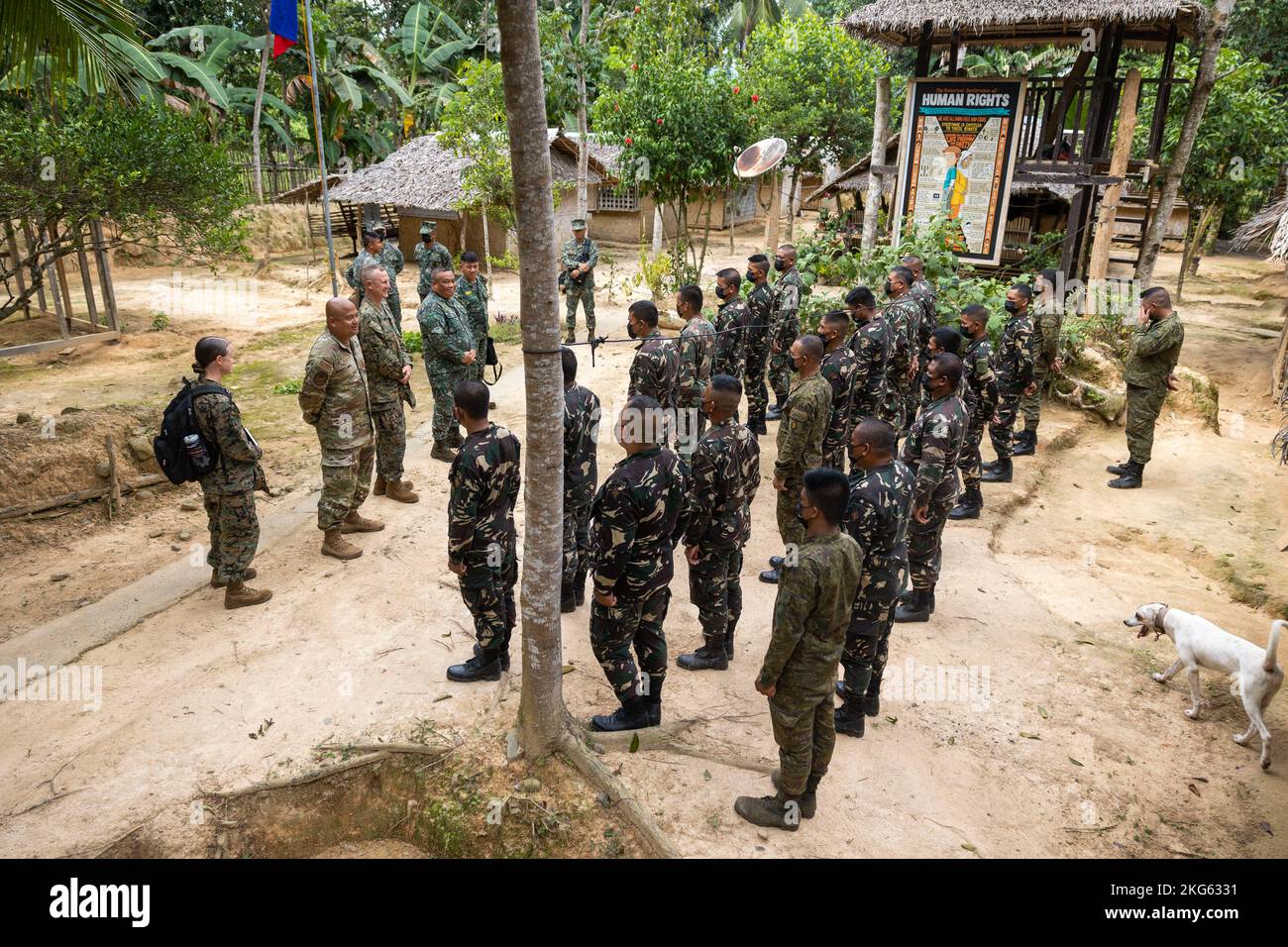 U.S. service members with the 11th Marine Expeditionary Unit and ...