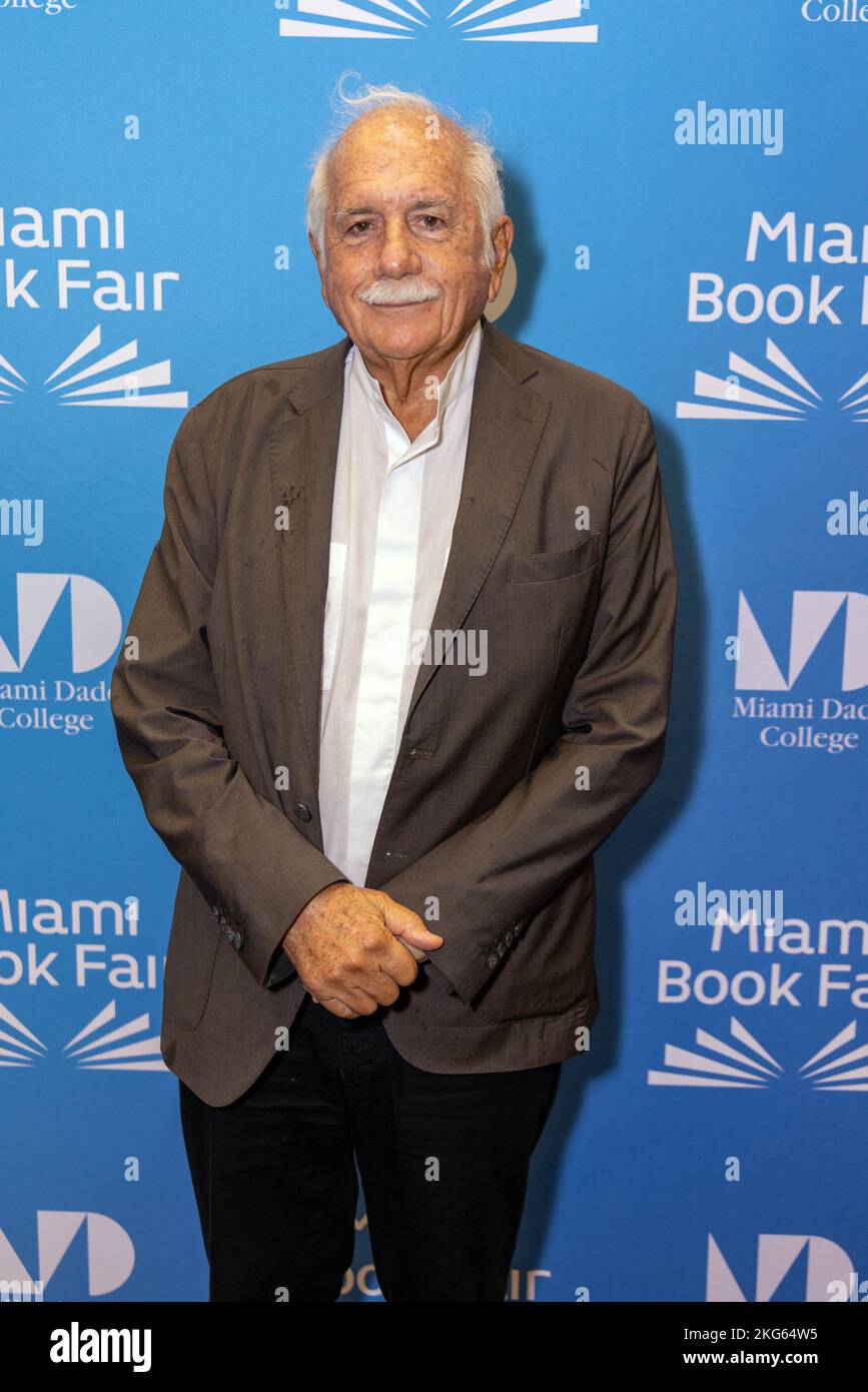 Moshe safdie 2022 hi-res stock photography and images - Alamy