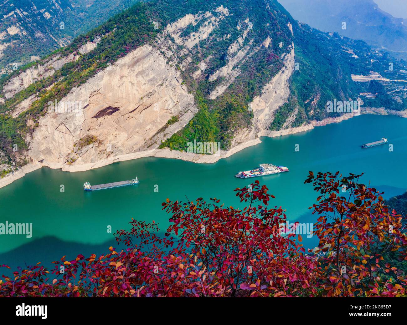 YICHANG, CHINA - NOVEMBER 20, 2022 - Cargo ships sail along the Xiling ...