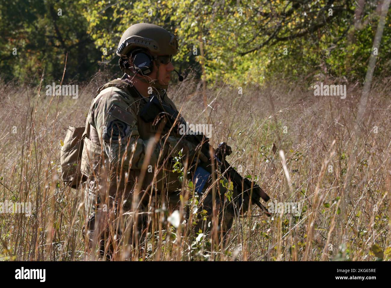 Joint training exercise with Det 2. 6 Co. 3/238th AVN MEDEVAC, Cox ...