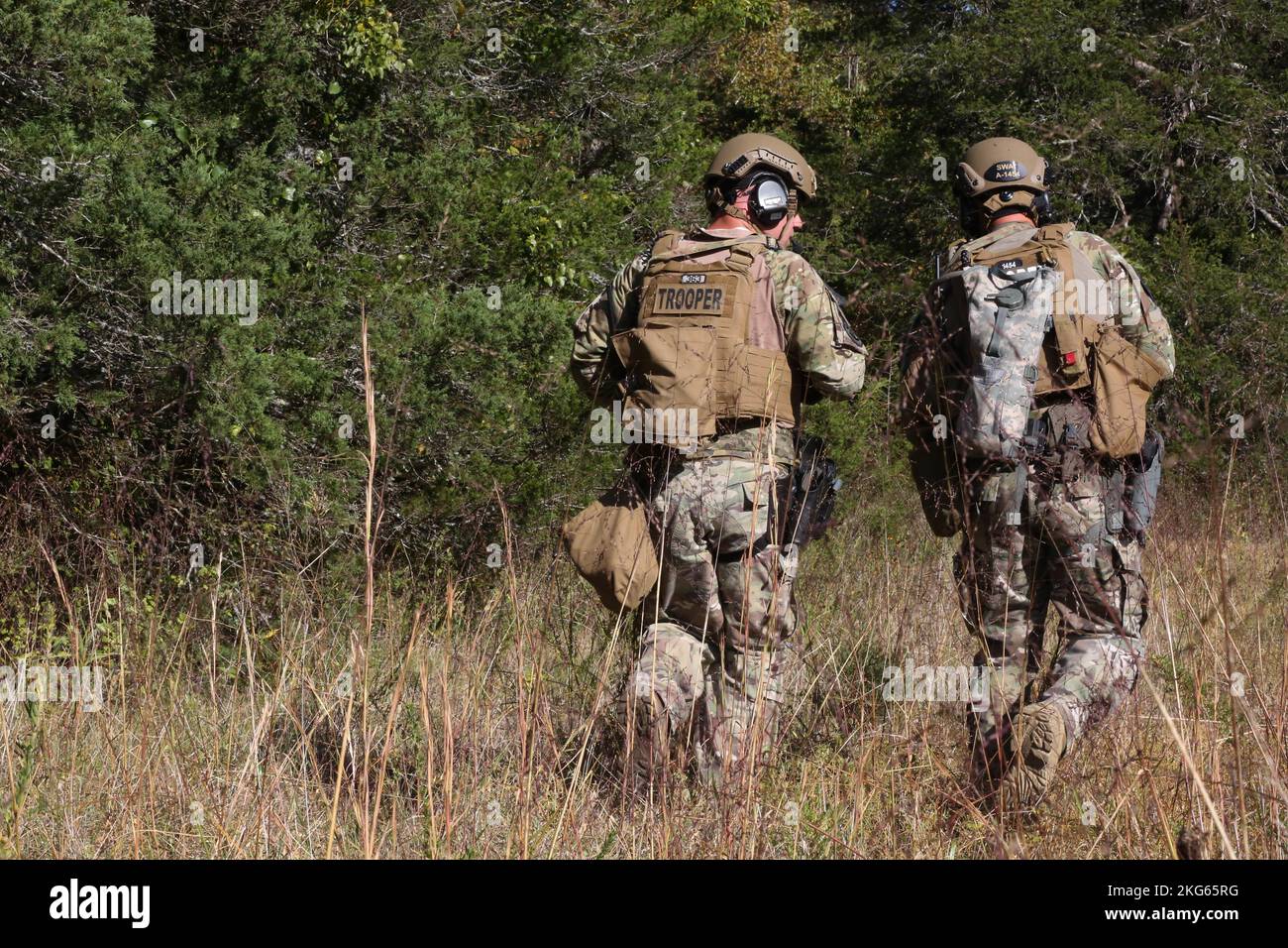 Joint training exercise with Det 2. 6 Co. 3/238th AVN MEDEVAC, Cox ...