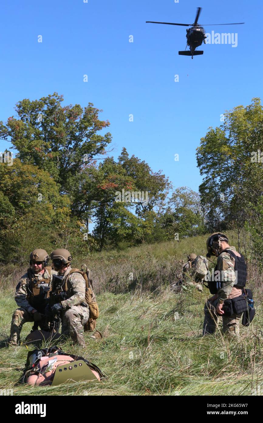 Joint training exercise with Det 2. 6 Co. 3/238th AVN MEDEVAC, Cox ...