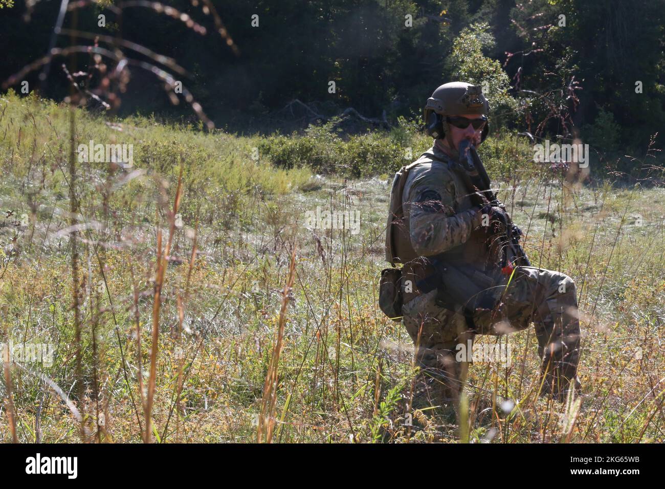 Joint training exercise with Det 2. 6 Co. 3/238th AVN MEDEVAC, Cox ...