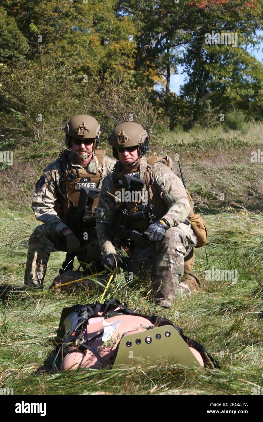 Joint training exercise with Det 2. 6 Co. 3/238th AVN MEDEVAC, Cox ...