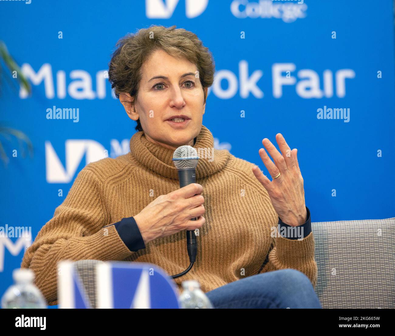 Stacy schiff hi-res stock photography and images - Alamy