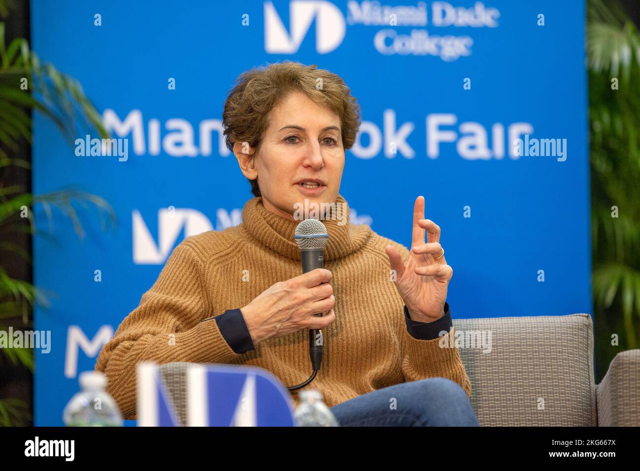 Stacy schiff hi-res stock photography and images - Alamy