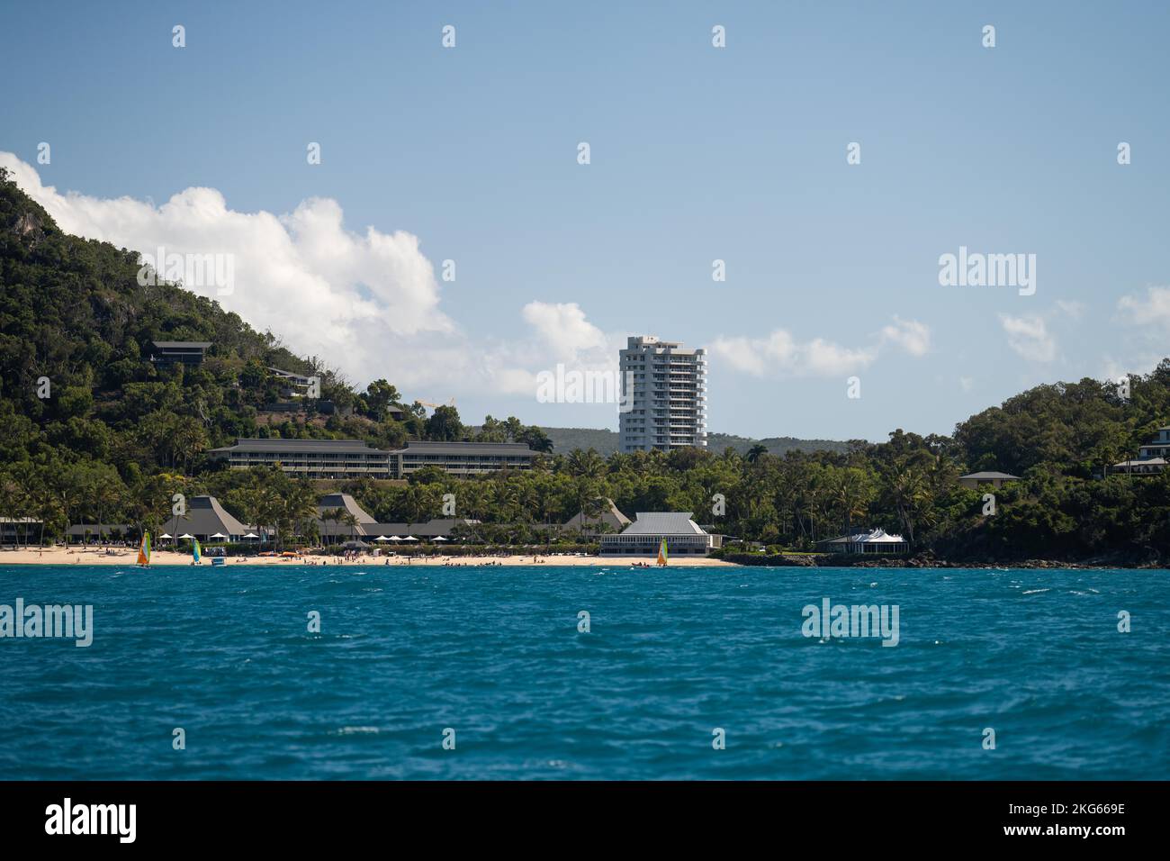 tropical islands and super yachts in queensland australia in spring ...