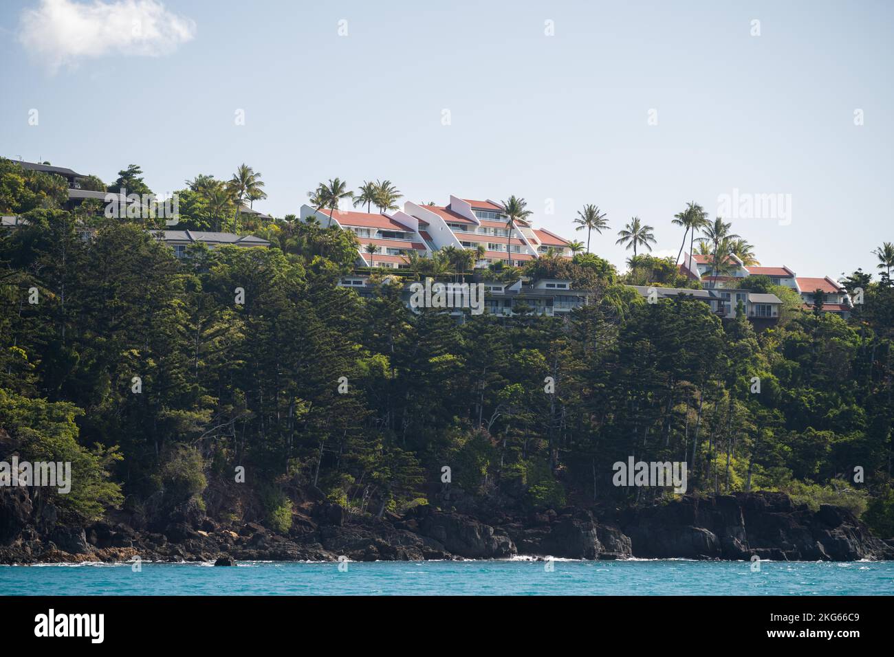 tropical islands and super yachts in queensland australia in spring ...