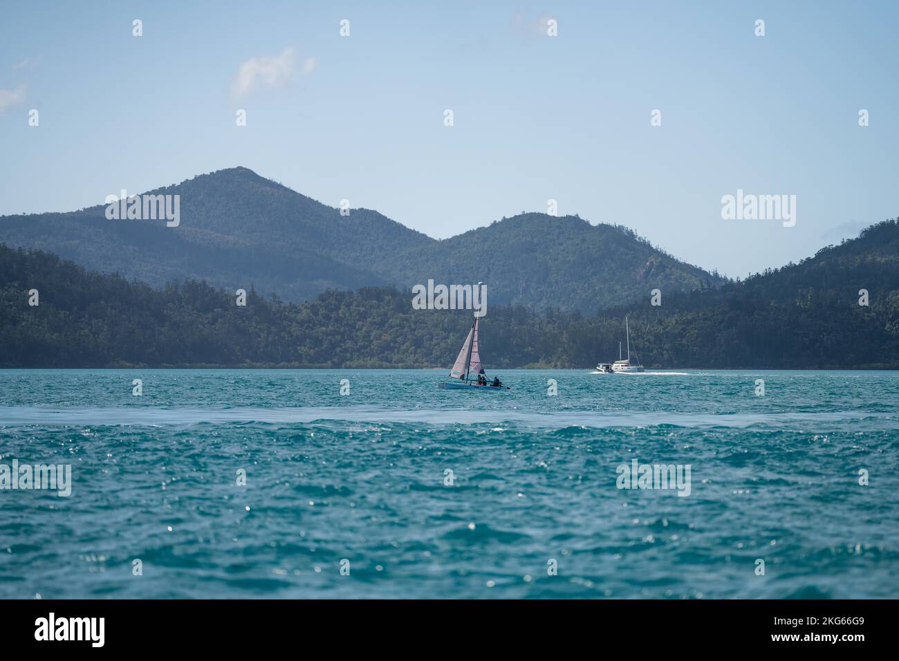 tropical islands and super yachts in queensland australia in spring ...