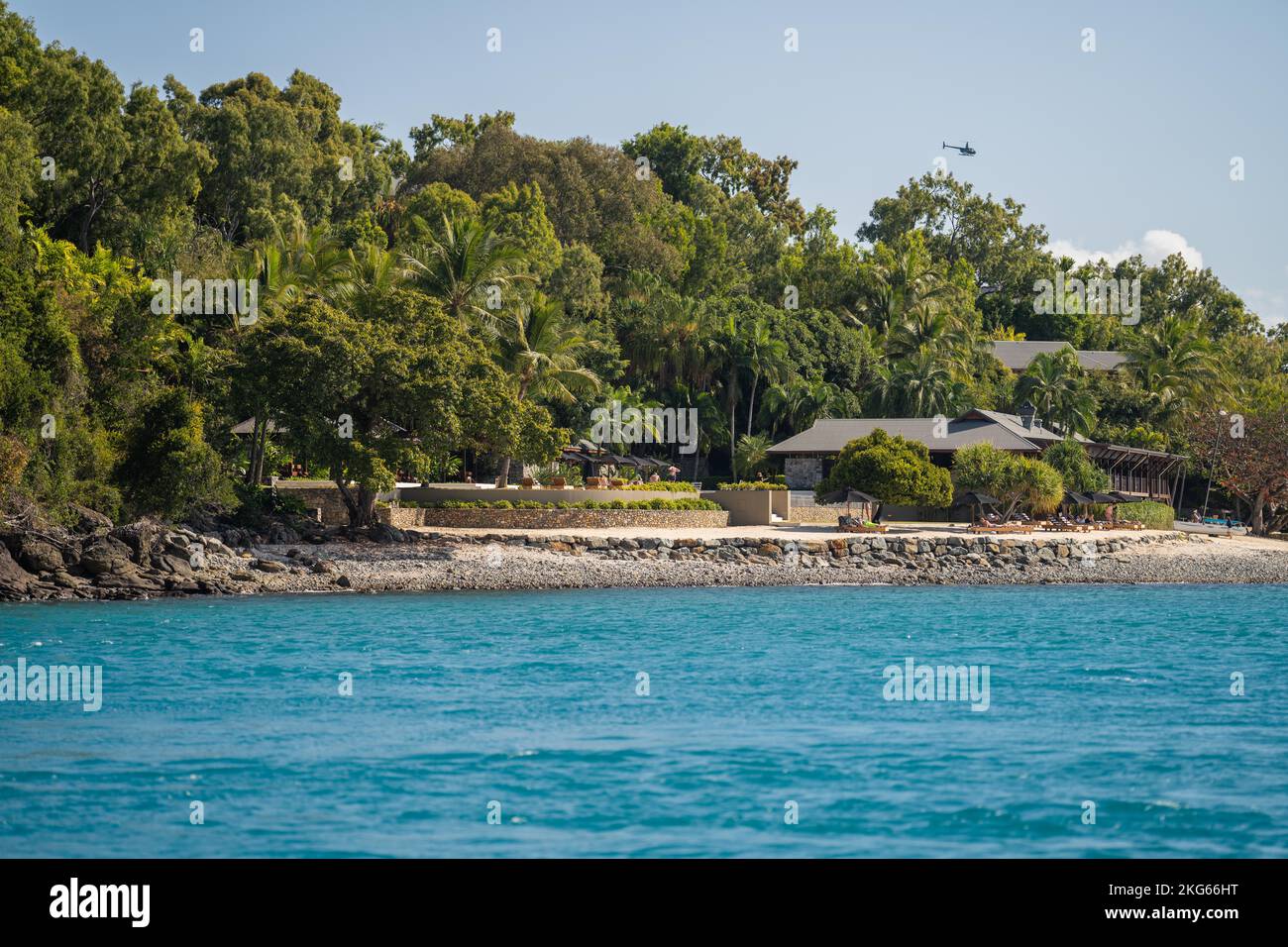 tropical islands and super yachts in queensland australia in spring ...