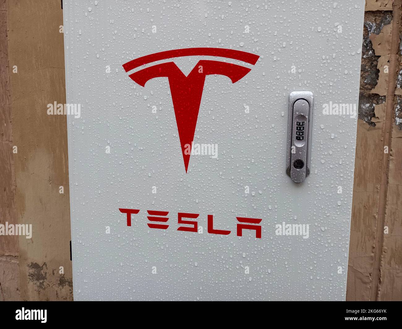 SUQIAN, CHINA - NOVEMBER 22, 2022 - A Tesla charging pile is seen at a ...