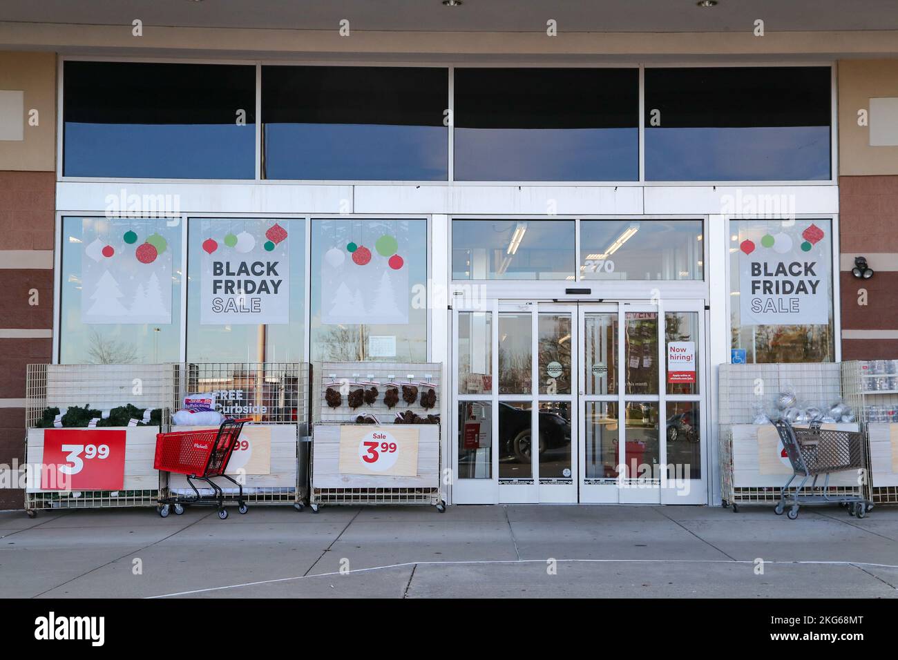 Lycoming crossing shopping center hi-res stock photography and images ...