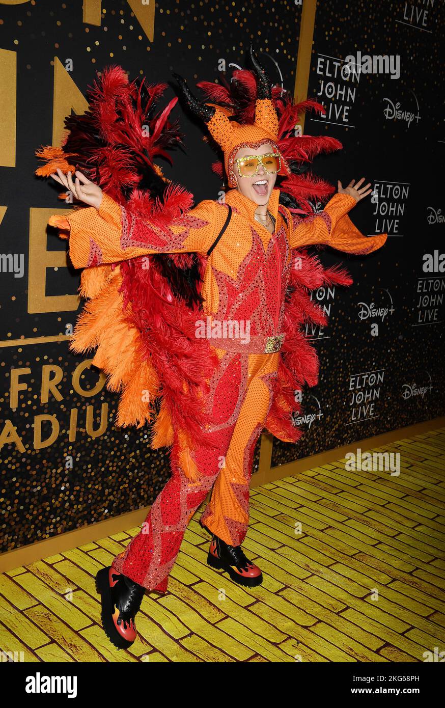 Los Angeles, California, USA. 20th Nov, 2022. JoJo Siwa attends the ...