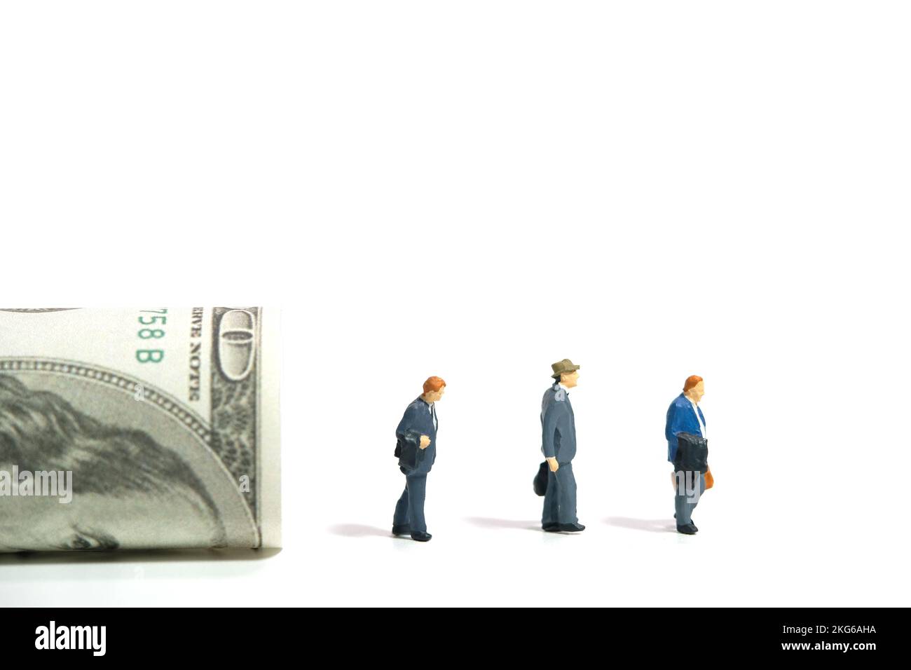 People work on options hi-res stock photography and images - Alamy