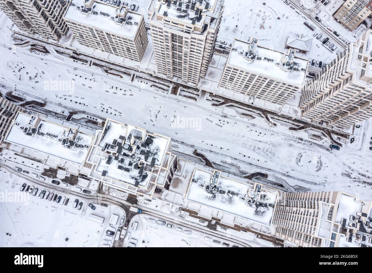 High rise building car parking hi-res stock photography and images - Alamy