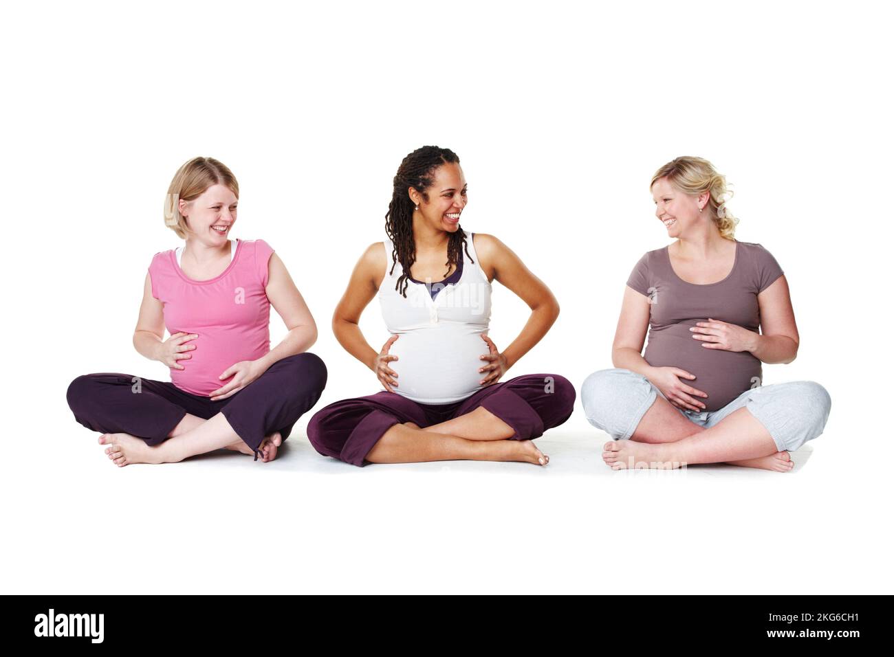 Theyre all going to be first-time moms. Pregnant friends sitting ...