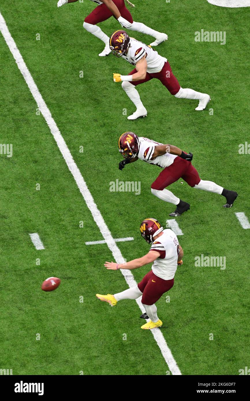 Washington Commanders place kicker Joey Slye (6) kicks-off during the ...