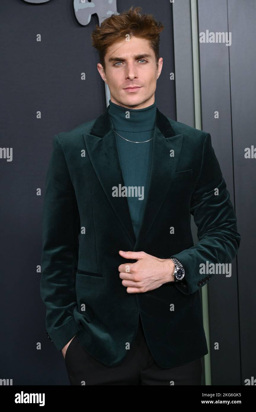 Los Angeles, USA. 21st Nov, 2022. Alex Cubis at the premiere for ...