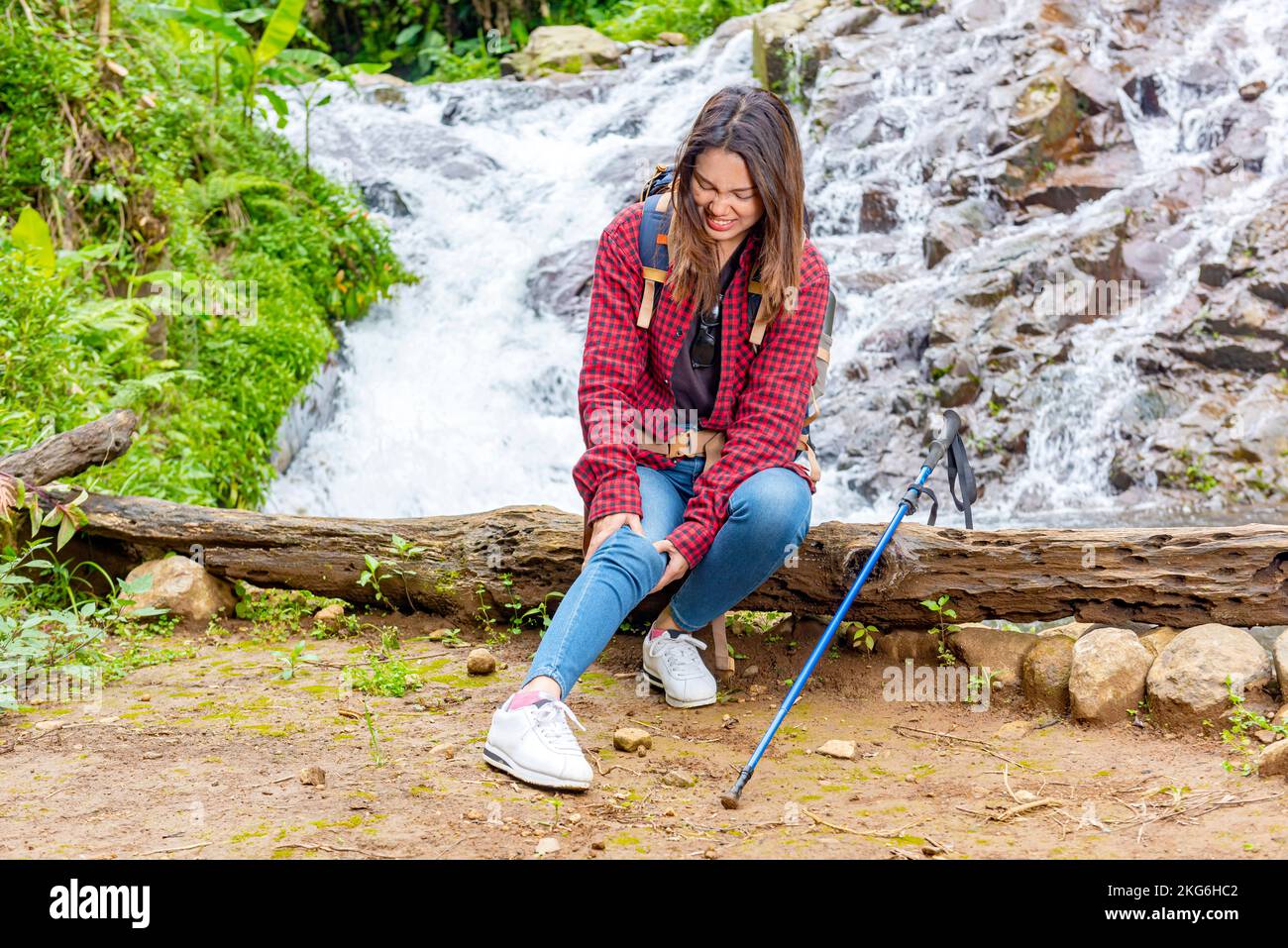 Pole sitting hi-res stock photography and images - Alamy