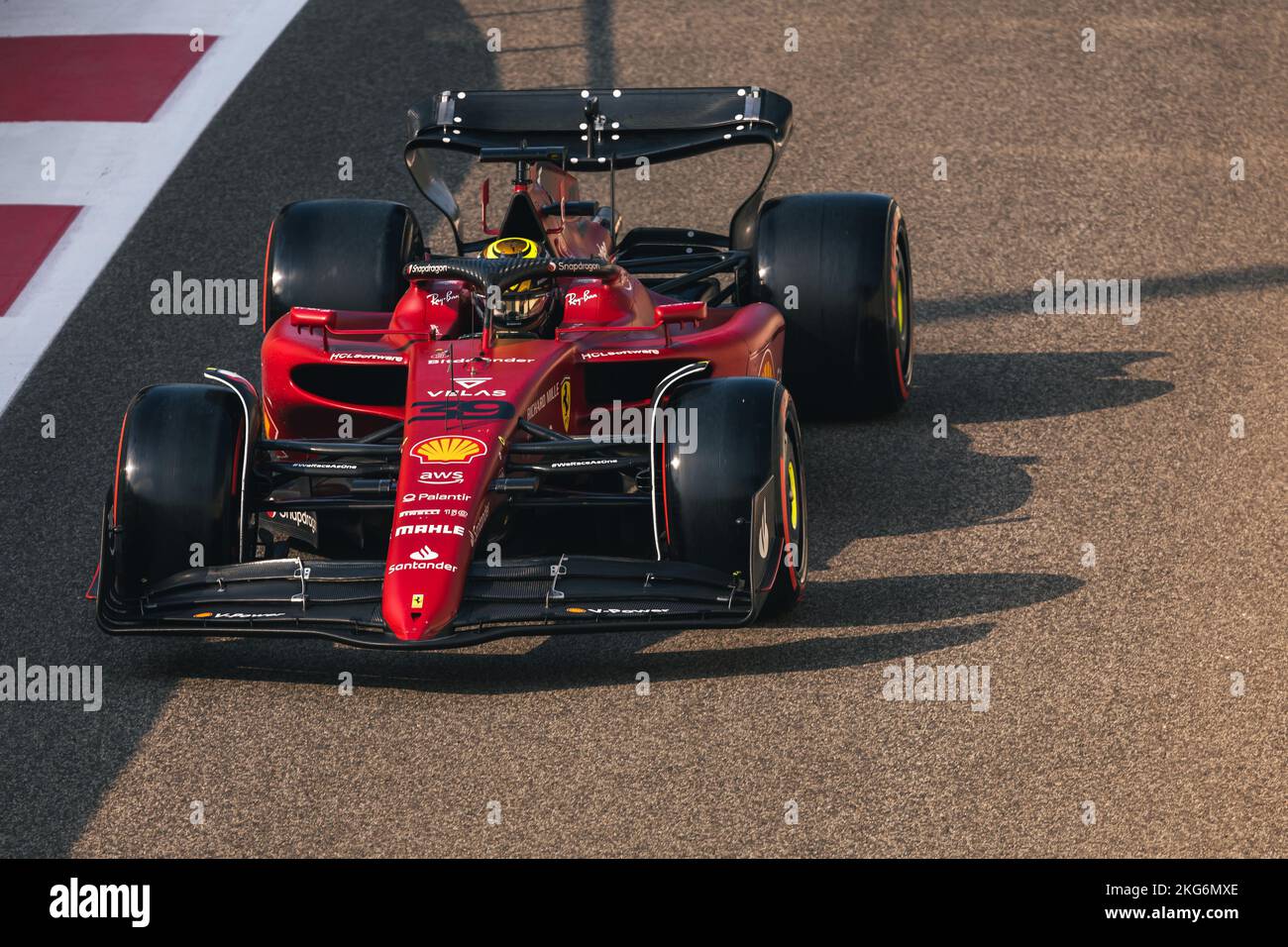 Robert Shwartzman (RUS) / (ISR) Ferrari F1-75 Development Driver. 21.11 ...