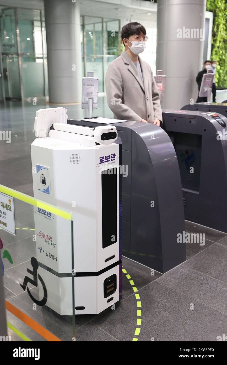 22nd Nov, 2022. Seoul city hires robot official A robot official passes ...