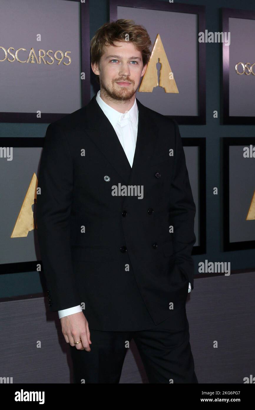 Los Angeles, CA. 19th Nov, 2022. Joe Alwyn at arrivals for The Academy ...