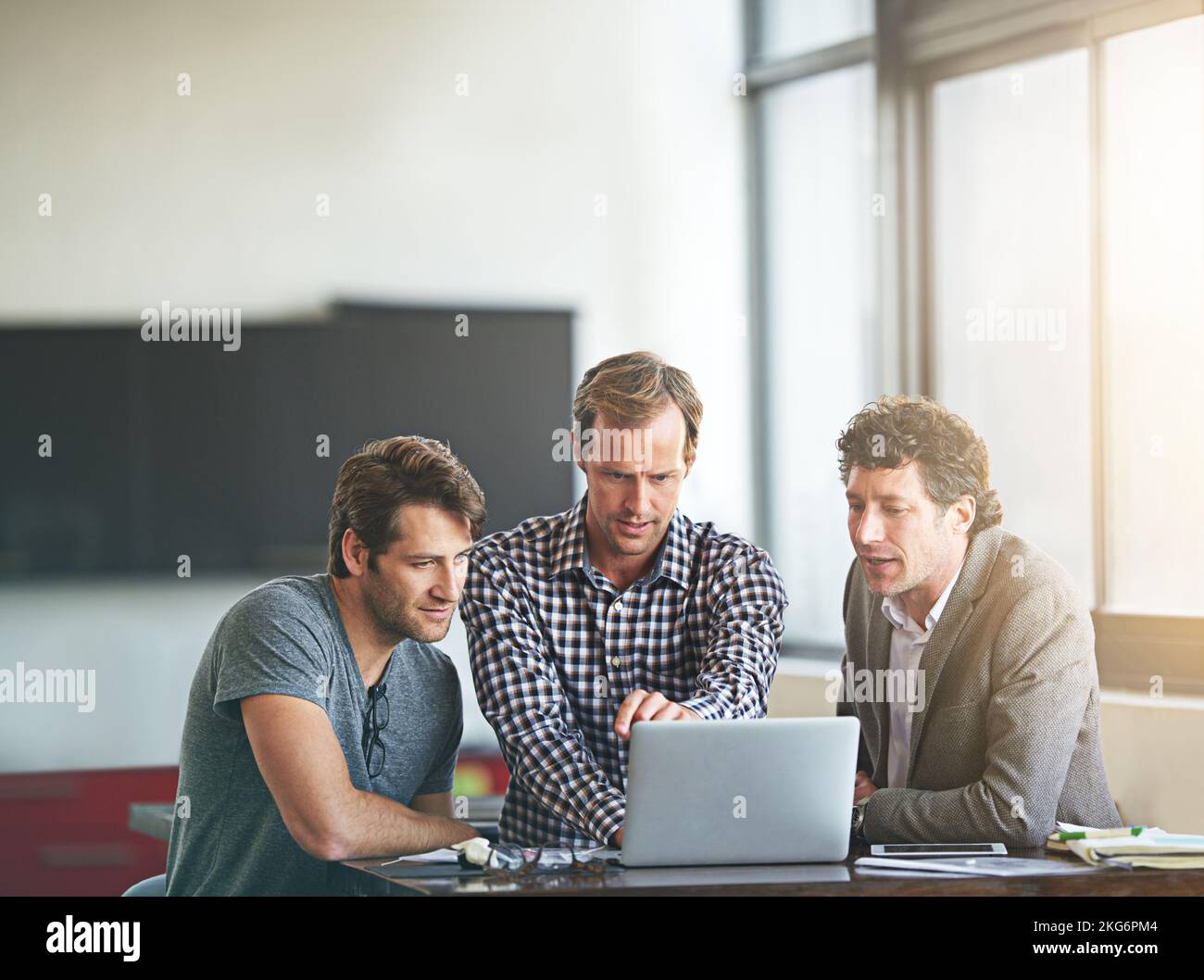 Collaborative team hi-res stock photography and images - Alamy