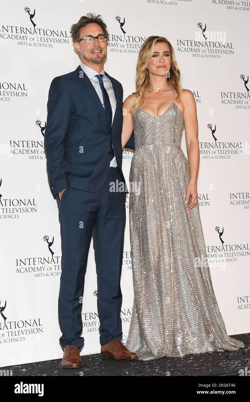 Tom Cavanagh and Melissa Roxburgh in the Press Room at the ...