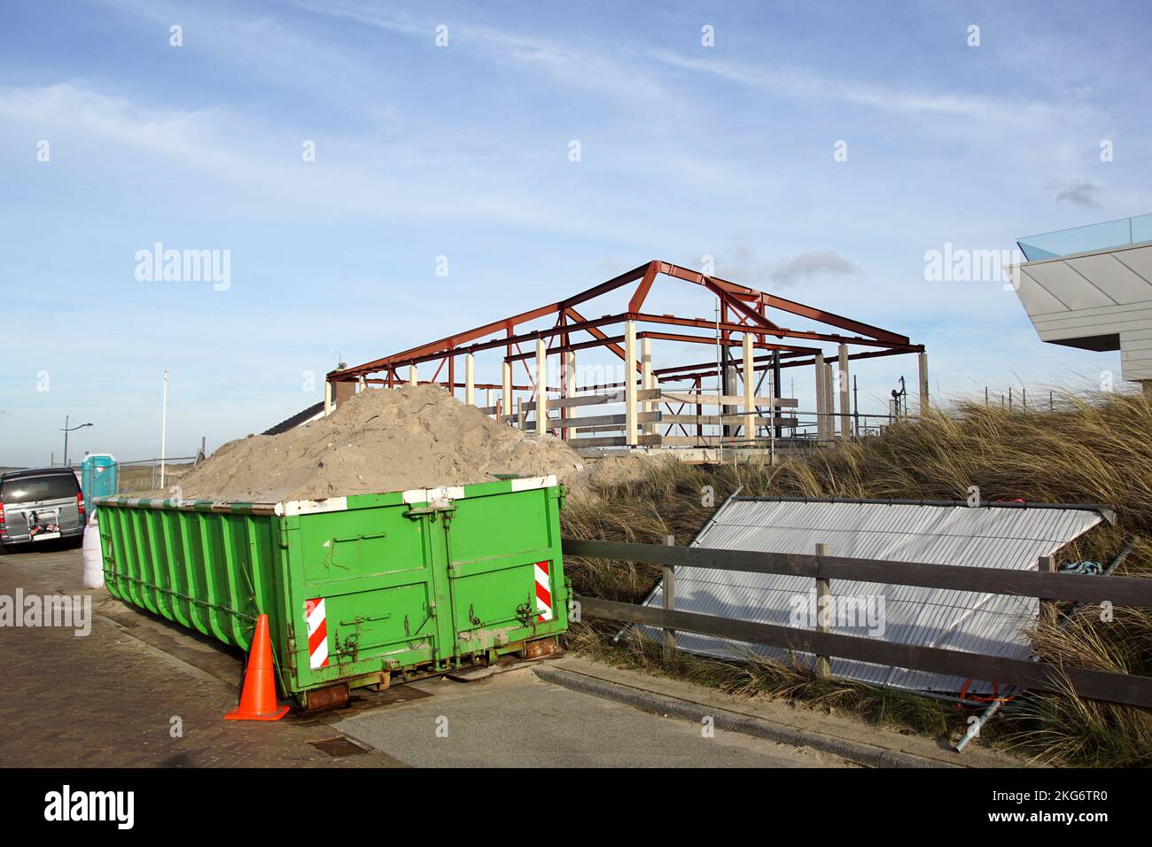 Roof structure in structural steel hi-res stock photography and images ...