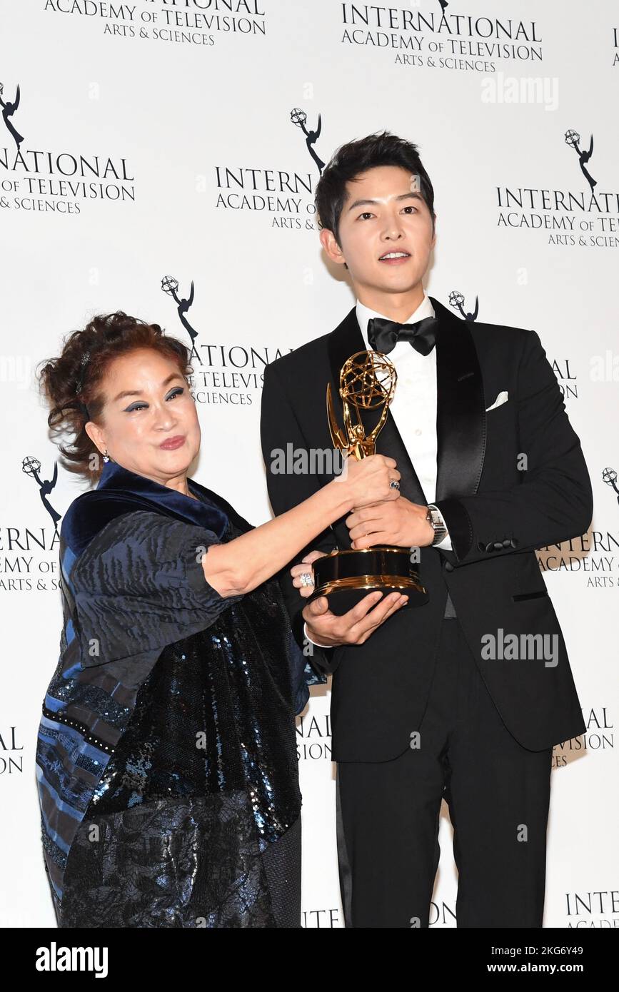 New York, USA. 21st Nov, 2022. Winnder of Directorate Award, Miky Lee ...