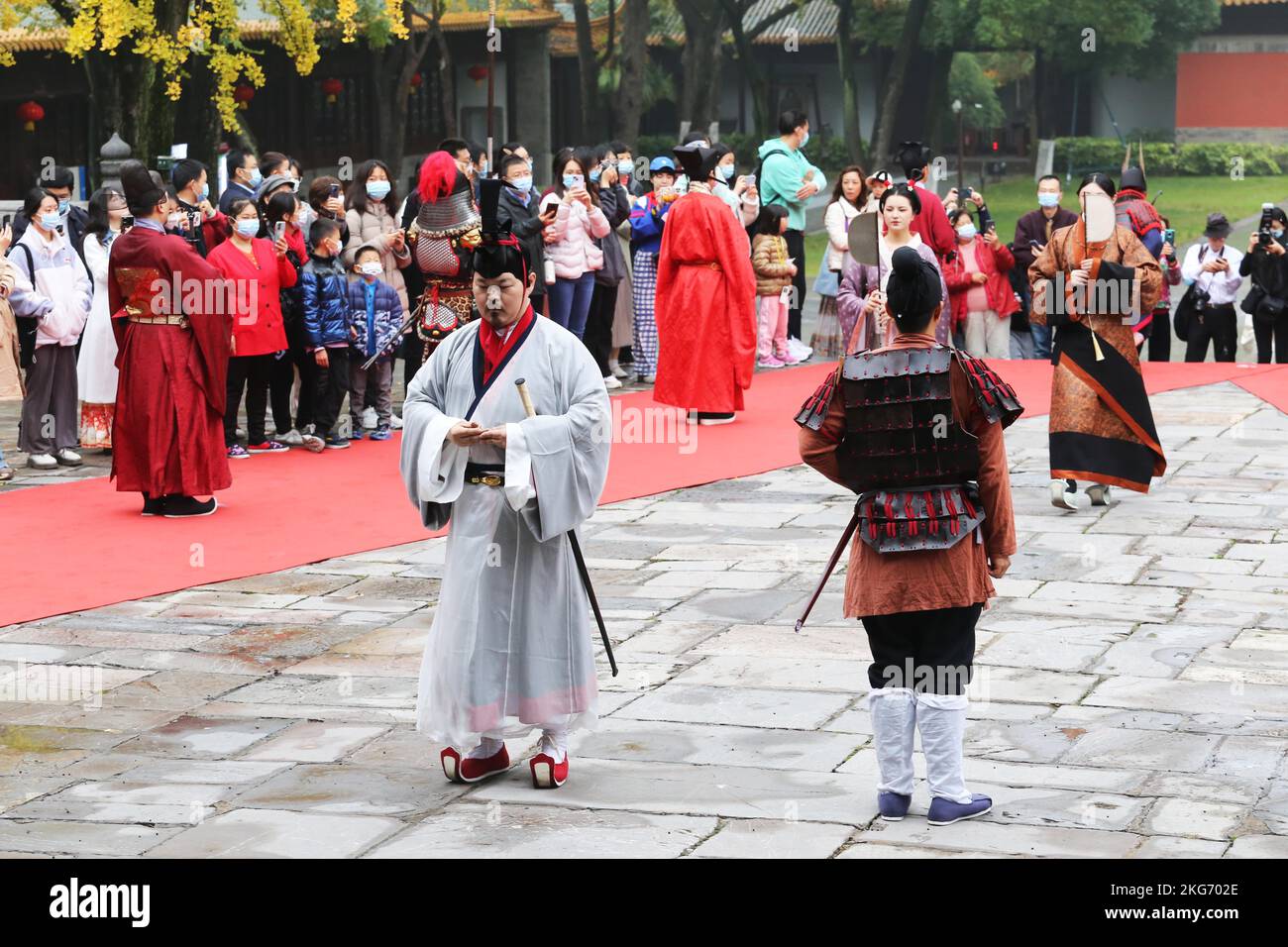 The Hanfu show and Armour reduction performance on the free open day of ...