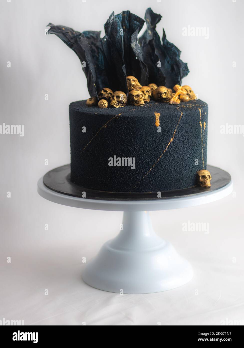 pastry chef finishing horror black muertos birthday cake decorating ...