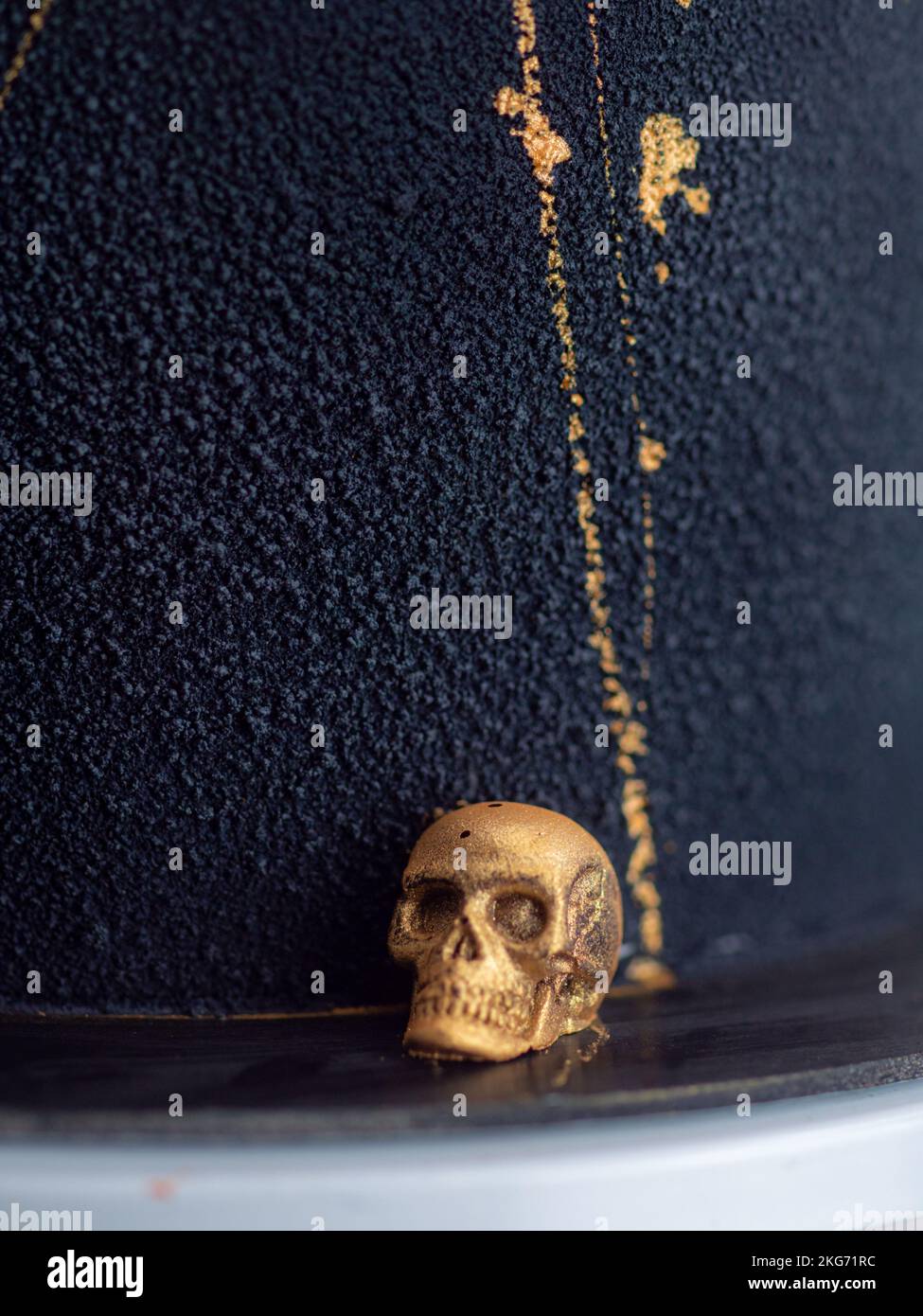 pastry chef finishing horror black muertos birthday cake decorating ...