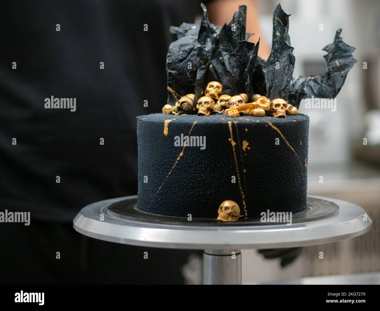 pastry chef finishing horror black muertos birthday cake decorating ...