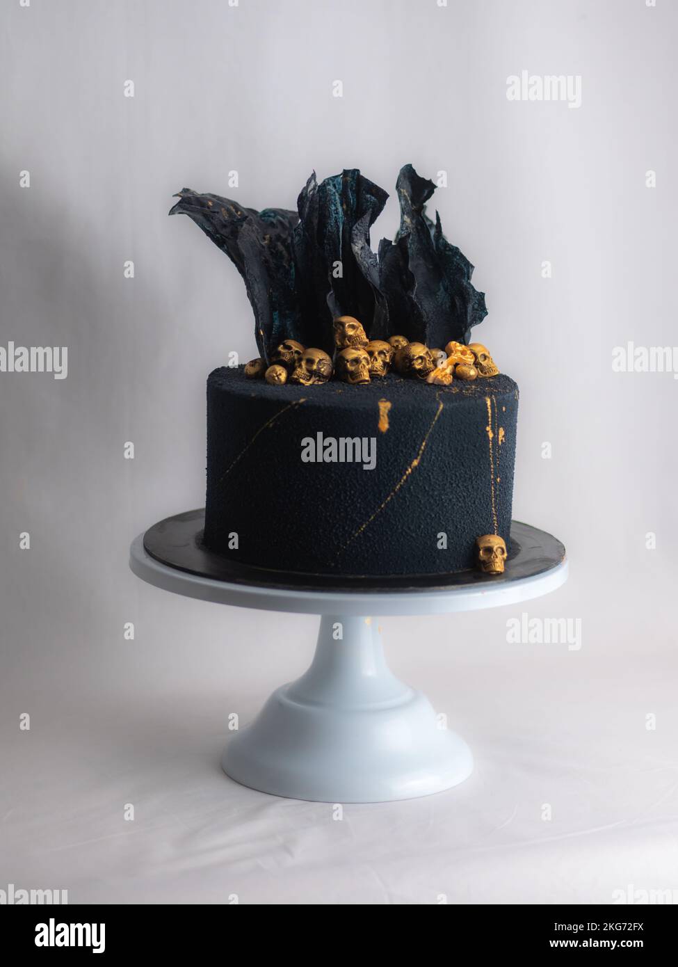 pastry chef finishing horror black muertos birthday cake decorating ...